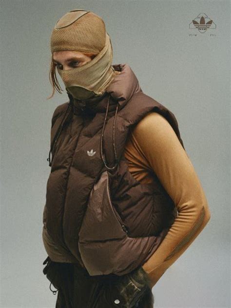 「廢土風」是什麼？hamcus Adidas 穿越次元的潮流品牌形象解析