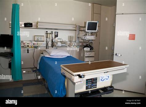 Intensivstation Fotos und Bildmaterial in hoher Auflösung Alamy