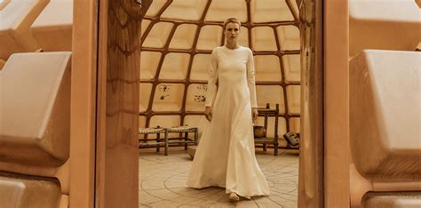 Raised By Wolves” Rencontre Avec Amanda Collin Actrice Principale De La Série