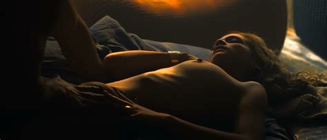 Celebrity Nudeflash Picture 20251originalcarolinamiranda Perfilfalso S2e6 3