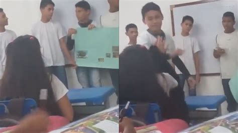 Adolescente Ataca Con Una Pluma A Su Compañera En Salón De Clases