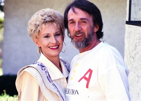 Tammy Wynettes 5th Husband Played The Organ At Her 4th Wedding