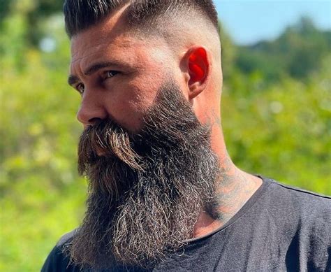 76 Top Full Long Beard Styles For Confident And Epic Long Beard Style
