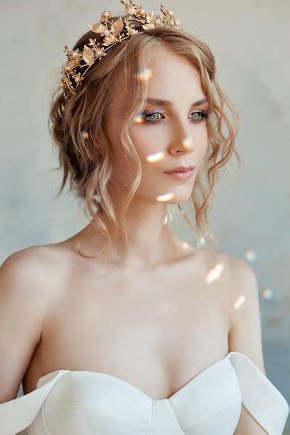 Premium Photo Beautiful Slender Blonde In The Evening Sun In A Long