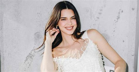 When Kendall Jenner Left Nothing To Imagination Stripping Every Piece