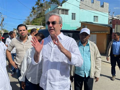 Director Del Iad Acompaña Al Presidente Luis Abinader En Recorrido Por