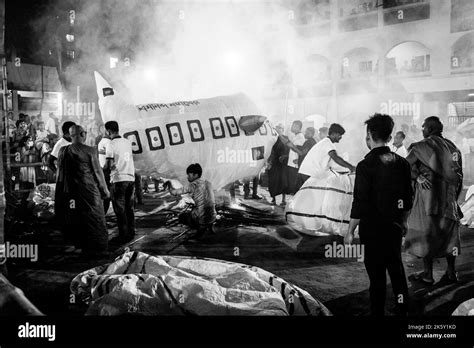 Candid Photography Of Lanterns Being Released During The Probarona