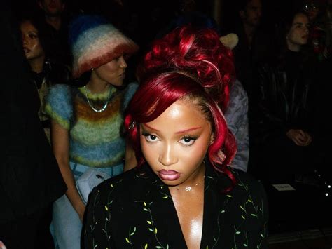 Beauty Marks The Best Beauty Looks Of The Week Vogue