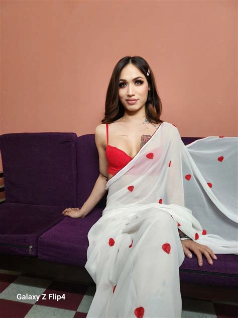 Shelly Bhutanese Transsexual Escort In Bangalore 2