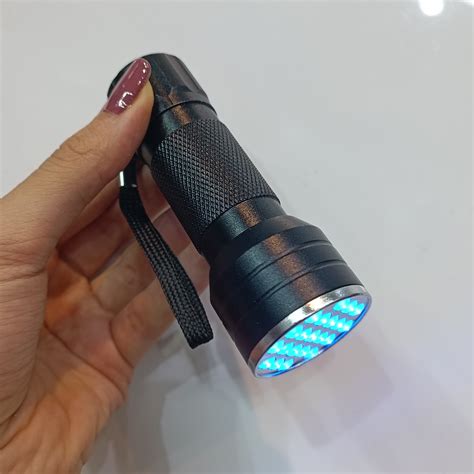 دستگاه یو وی لاک خشک کن چراغ قوه ای 36 وات باتری خور سر بزرگ خانه لاک