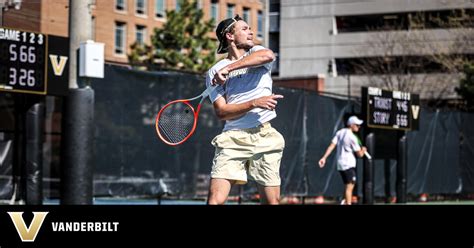 Nathan Cox Receives Sec Honors