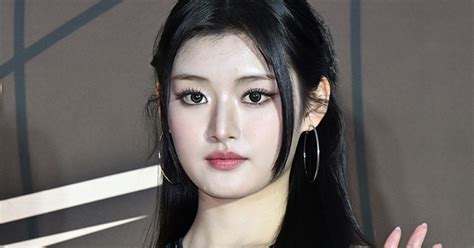 피프티피프티 아테나 도도한 ‘여신의 인사 [포토엔hd]