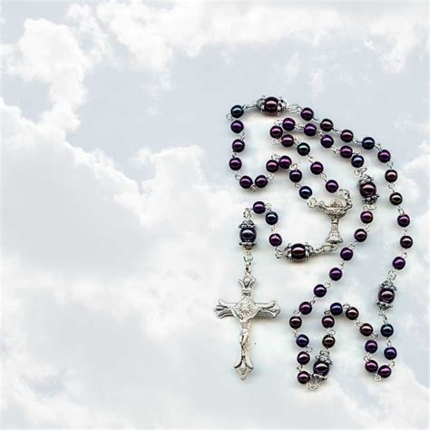 Santo Rosario con meditación para cada misterio Vida de Santo