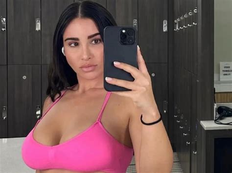 Kanye West S Texts To Assistant About His Sex Life Revealed In Lawsuit