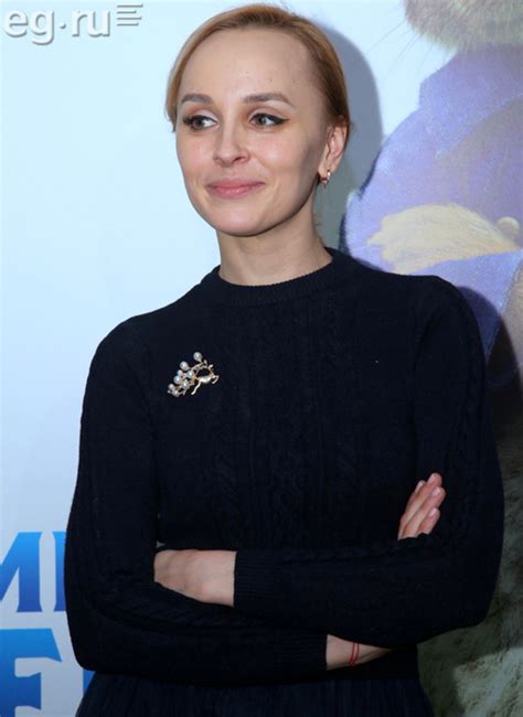 Премьера семейного фильма «Кролик Питер Алла Михеева с морковкой и в пиджаке на голое тело