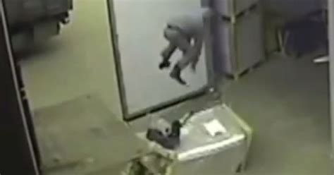 How Not To Unload A Lorry Watch Worker Soar Through The Air As Heavy