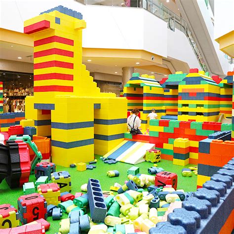 Mega Playground Party People