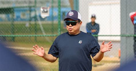 롯데 日 165km 괴물투수 만나러 간다김태형 선수들이 몸을 잘 만들었다 1차 캠프 흡족