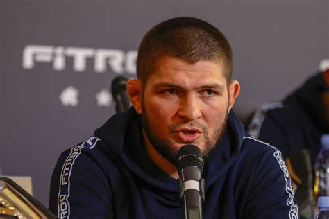 Хабиб объяснил почему Фергюсон продолжает выступать Ringside24