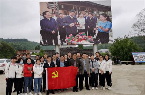 县统计局党员干部赴新县革命老区开展“学党史 祭英烈”活动许世友