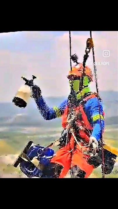 드러워 딱어~ 유리창 청소 부식 거미줄 로프공 자일로프 Shorts 세종 아파트 대전 Windowcleaning Ropeaccess Youtube