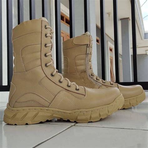 Sepatu Boots Pria Safety Ujung Besi Cream Pdl Laras Adventure Gurun