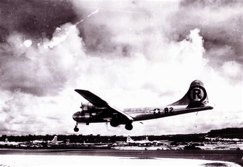 World War Ii Pictures In Details Boeing B 29 Superfortress Enola Gay