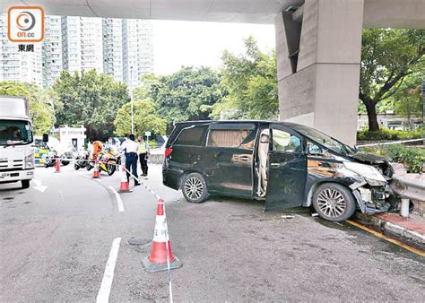七人車遇查飆逃自炒 6男涉藏武被捕 東方日報
