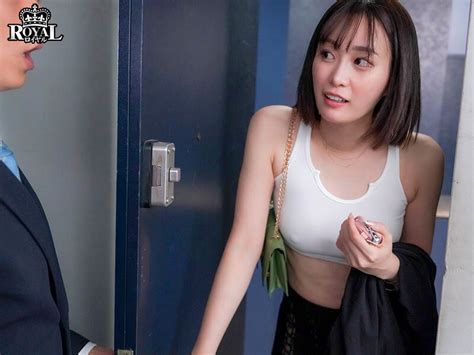 隣人ガチャur確定演出。隣に引っ越してきたのはノーブラ乳首ポッチの美乳お姉さん。 美谷朱音 エロ動画・アダルトビデオ Fanza動画