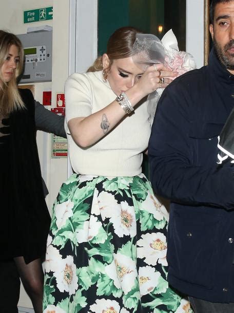 Adele Seen Screaming At Paparazzi After Leaving Friends Wedding