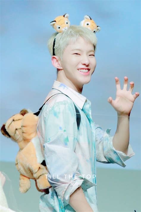 호시 By Till The Top On Twitter 220604 뮤직코리아 팬사인회 프리뷰 뚜녕이 학교 간당 🐯 세븐틴