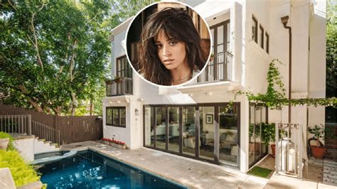 Camila Cabello Vende La Ostentosa Mansión En Hollywood Hills Por Una