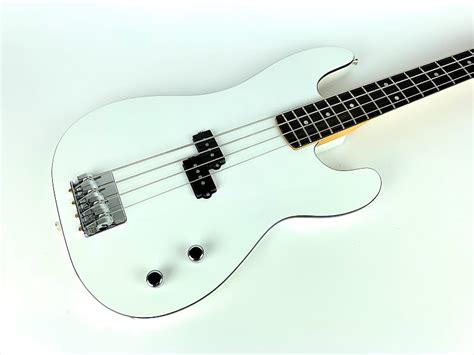 Fender Aerodyne Special Precision Bass 2022 Bright White Reverb