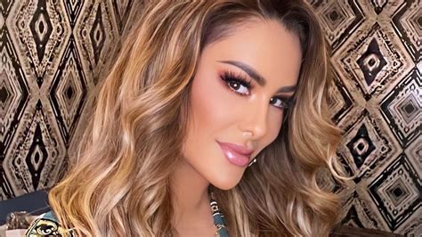 Ninel Conde Sube La Temperatura En Body Abierto Con Transparencias El