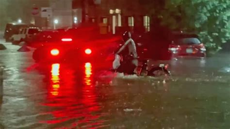Nyc Flood 15 Videos Of Severe Flooding In New York City Insider Paper