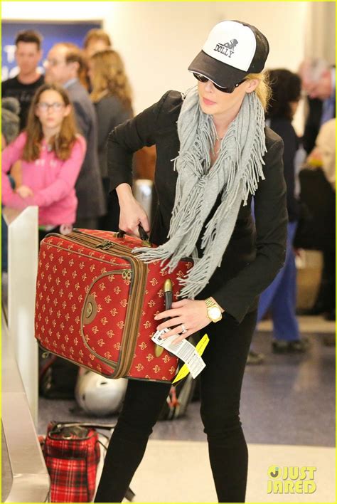 Katherine Heigl Help Jenny S Wedding Get Funding For Theatrical