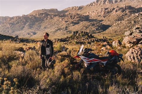 REV IT Tectonic H2O Jacket Cycle Gear