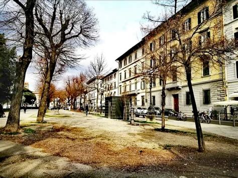 Indipendence Square In Florence Magicly