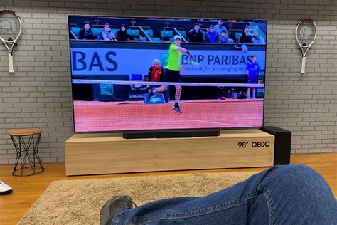 Samsung Redobra Aposta Em Tvs Gigantes No Brasil Com Novas Qled De 98 E Oled De 77 Tecmundo