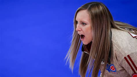Rachel Homan Defeats Peis Suzanne Birt At Pointsbet Invitational