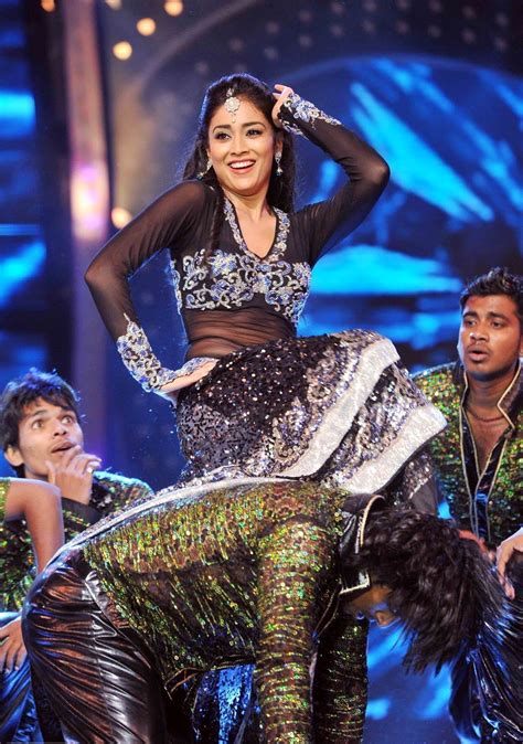 Hot Actress Wallpaper Shriya Saran Amazing Dance Show Photos