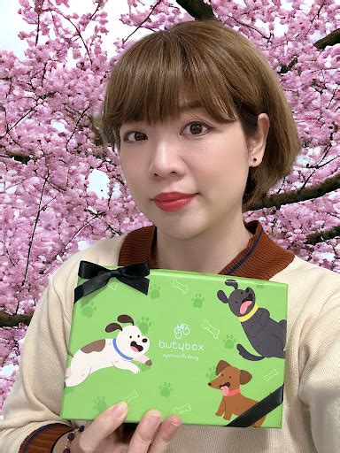 厭世網紅淡水美魔女 嗨 我是淡水美魔女 來推薦2024年3月份的女王節butybox美妝保養體驗盒 春季就是要來個親近大自然紓壓之旅 美妝盒
