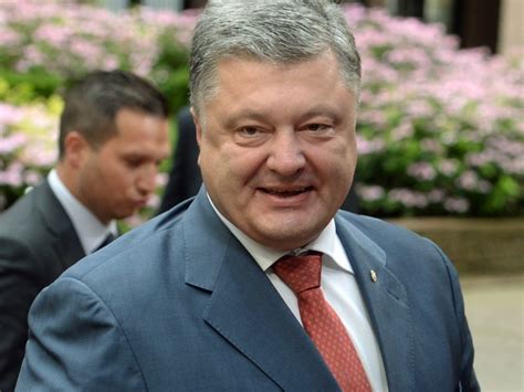 Сладости от Порошенко В Киеве снесли магазин «Рошен Экспресс газета