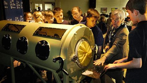 Paul Alexander Who Lived In Iron Lung For Most Of His Life Has Died At 78 Fox 5 New York