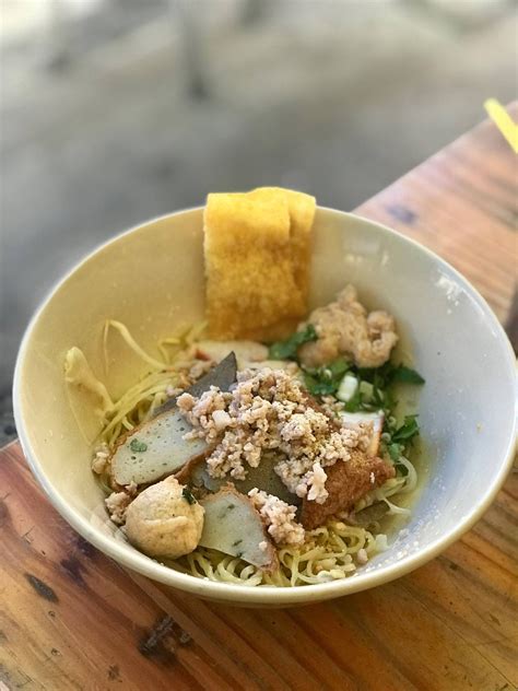 รีวิว ก๋วยเตี๋ยวเฮงท่าเรือเขียวเจ้าเก่า Wongnai