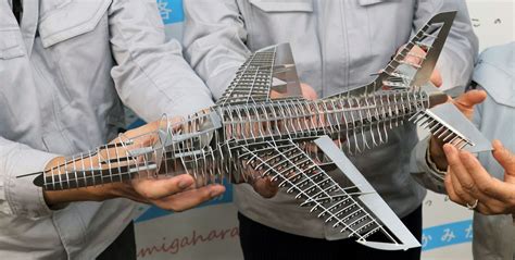 Model Airplane Made of the Same Material as Real Airplanes Goes on Sale ...