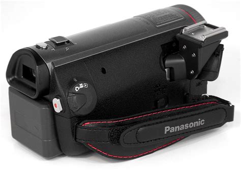Panasonic HDC-SDT750 — первая любительская 3D-видеокамера