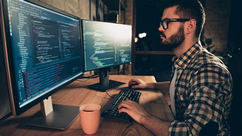 Programcı Hacker Ve Yazılım Geliştiricisi Arasındaki Farklar Nelerdir