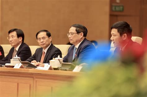 Монгол Улсын Ерөнхийлөгч У Хүрэлсүхэд БНСВУ ын Ерөнхий сайд Фам Минь Чинь бараалхлаа