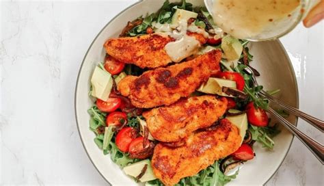 Crispy Chicken Tender Salad With Honey Mustard Dressing And Shiitake